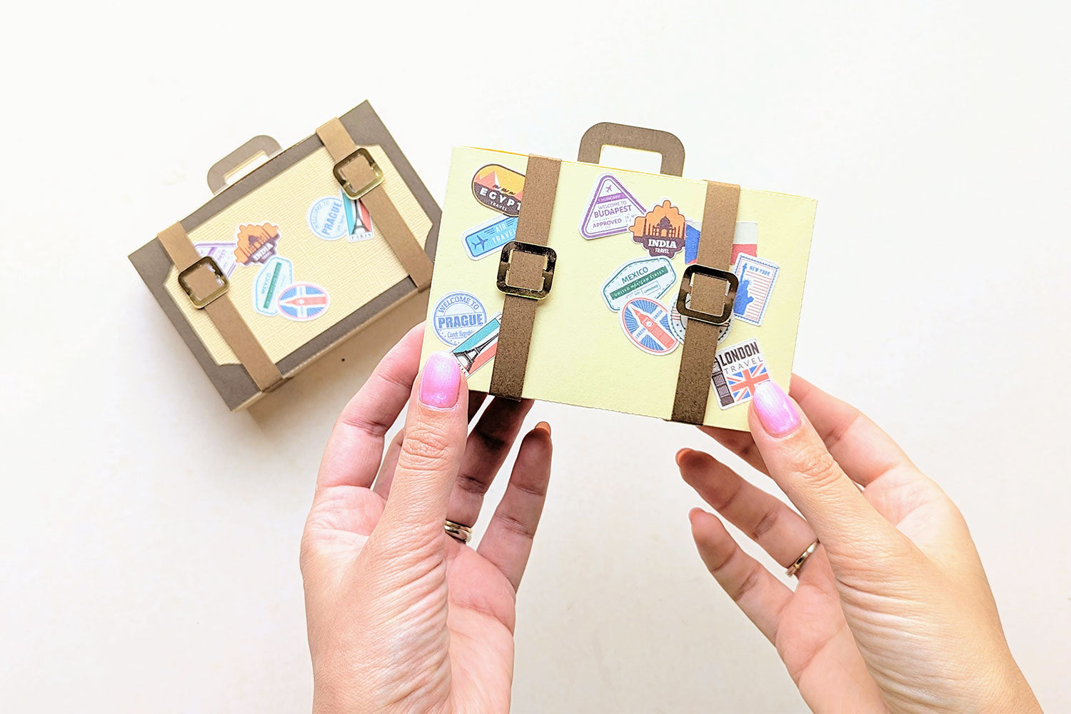 3D Paper Suitcase Gift Box SVG File with Printable PNG Travel Stickers ...